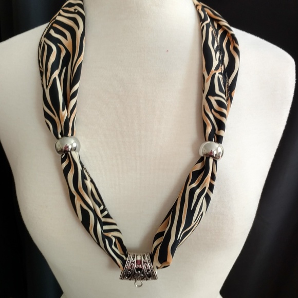 Hand Crafted | Accessories | Scarf With Scarf Jewelry | Poshmark